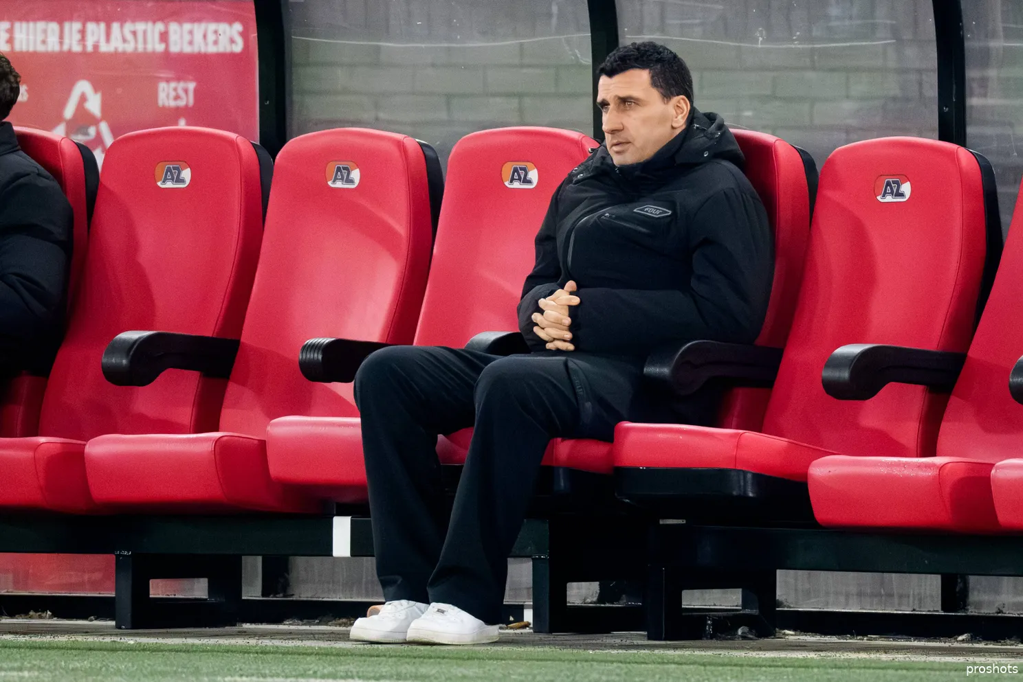 AZ speelt eerste wedstrijd na ontslag Martens gelijk tegen Excelsior ...
