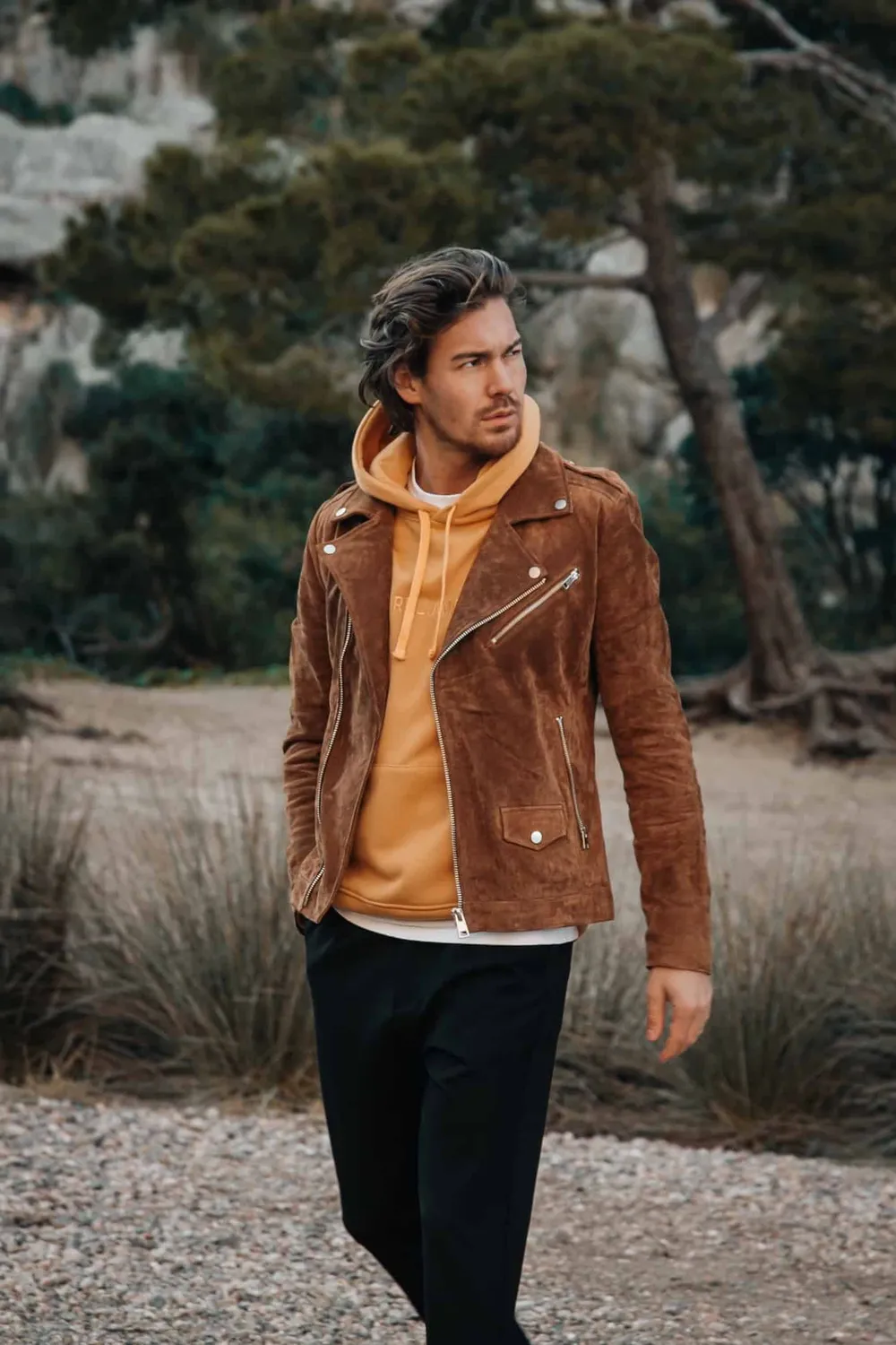 FHM Style: upgrade je garderobe met dit toffe Suede Biker Jacket