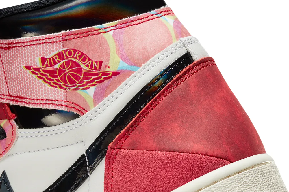 Nike dropt foto's van de Spider-Man: Across the Spider-Verse x Air Jordan 1