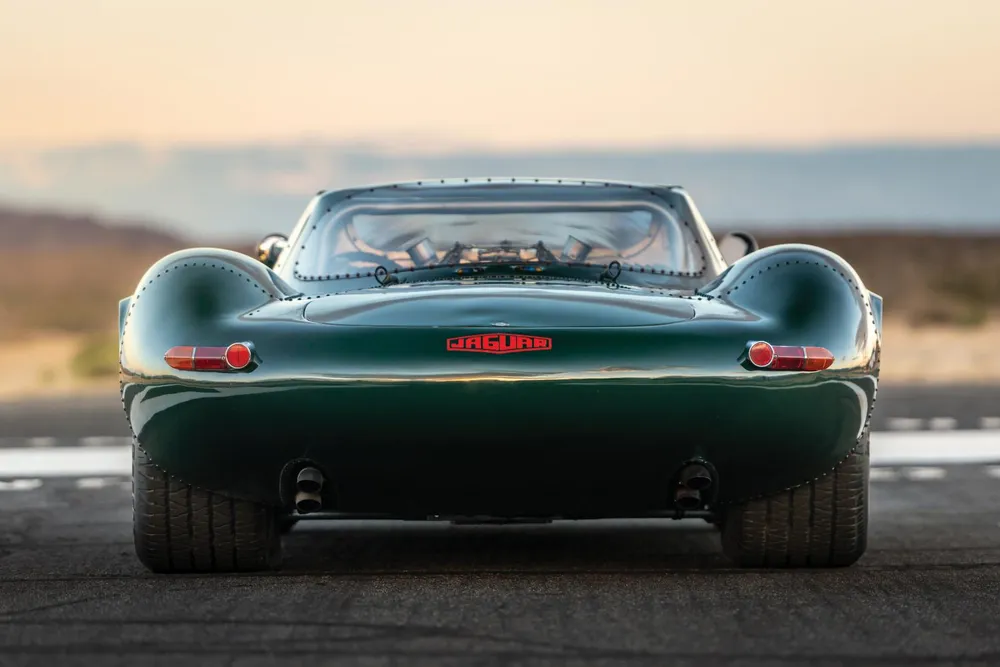 Deze gruwelijke replica van de 1966 Jaguar XJ13 wordt binnenkort geveild