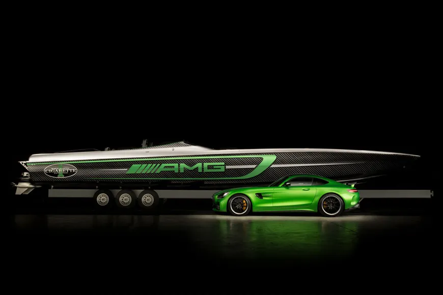 Mercedes-AMG komt met krachtige powerboat