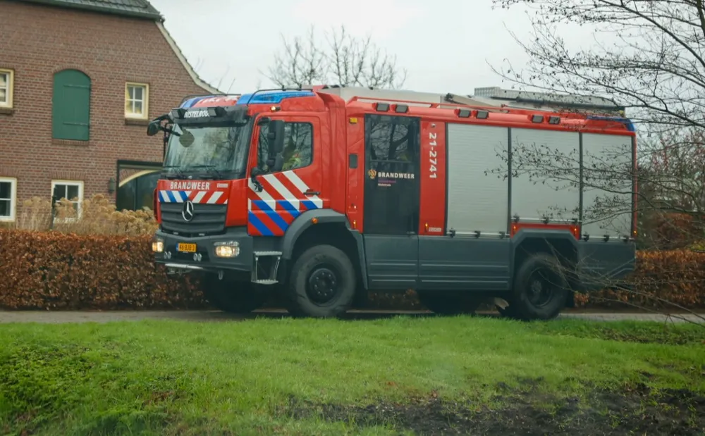 Brandweer uitgerukt voor afvalbrand in Uden