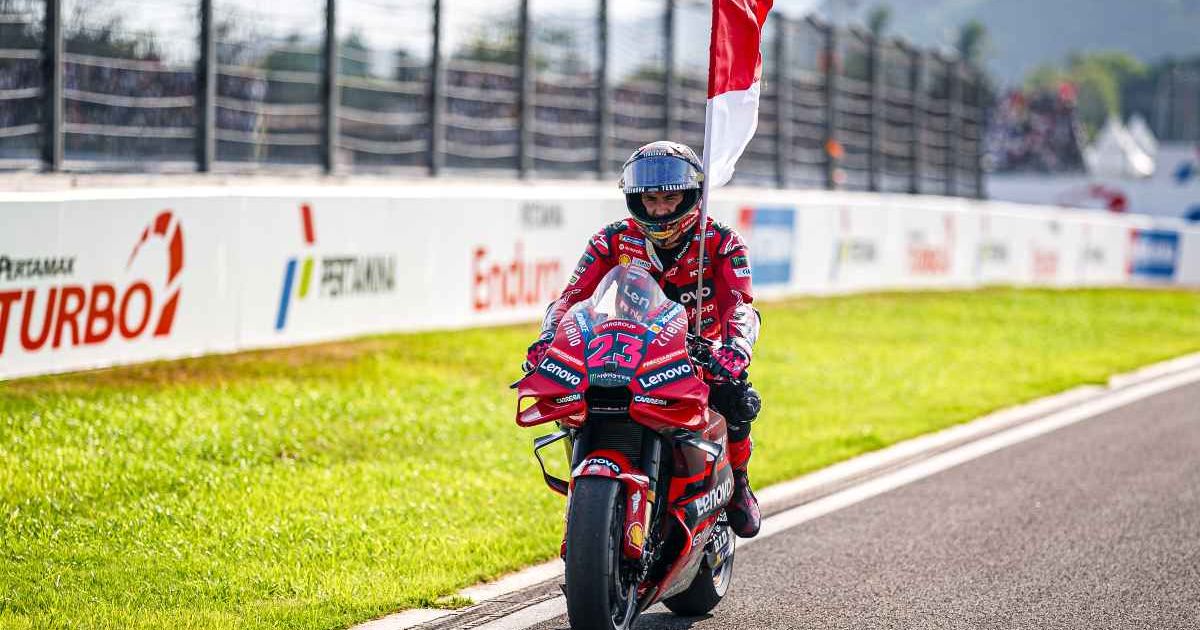 MotoGP, Bastianini recrimina: "Gara buttata per un contatto"