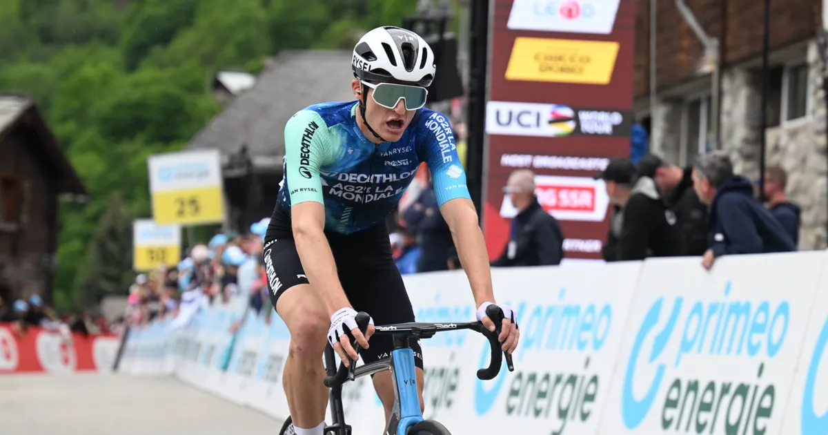 "I tried to attack but the slope wasn't steep enough" - Felix Gall ...