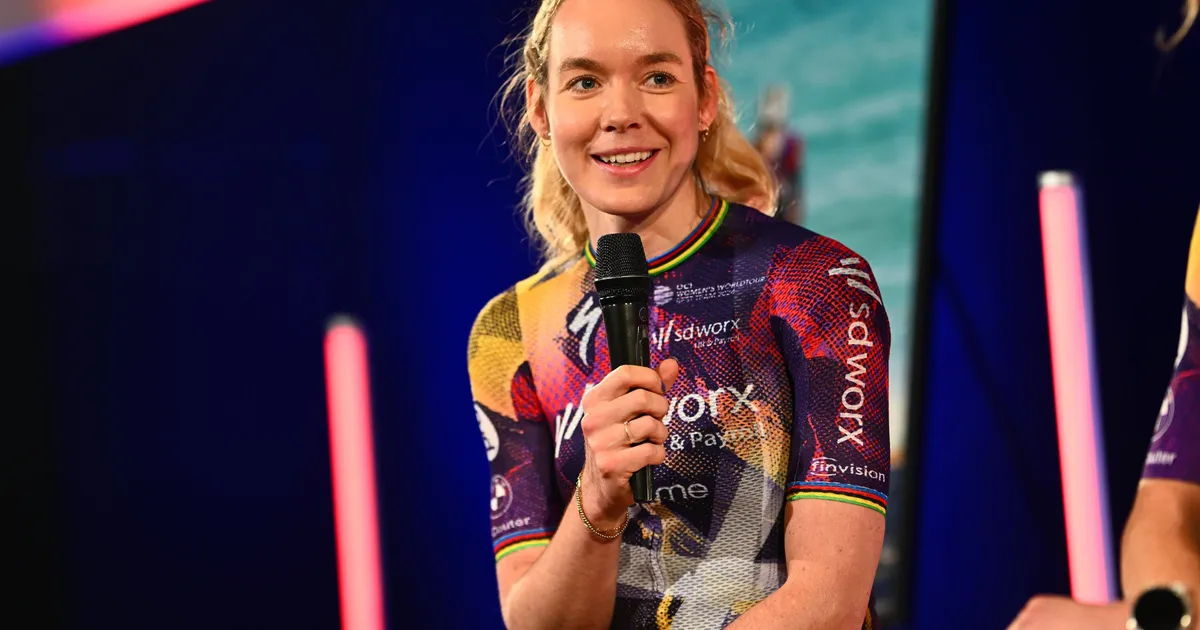 40 months after her last race, Anna van der Breggen returns and ...