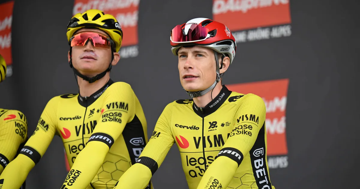 "You’re becoming a sprinter!" - Sepp Kuss jokes with Jonas Vingegaard ...