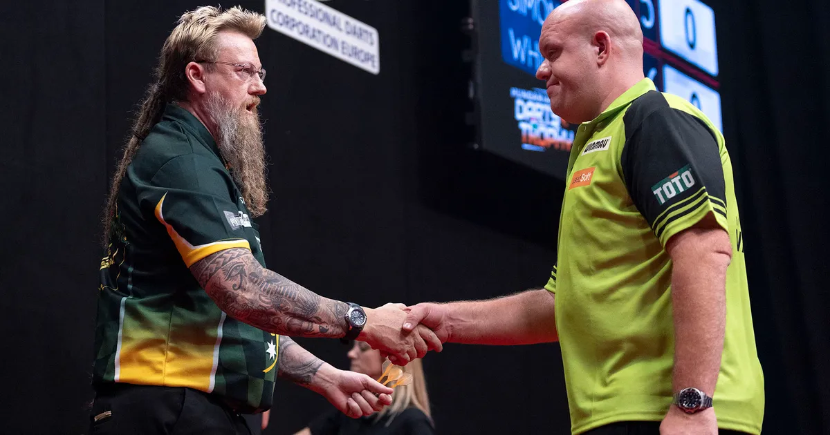 "Michael van Gerwen is really getting his game back together" - Simon Whitlock sees 'Mighty Mike ...