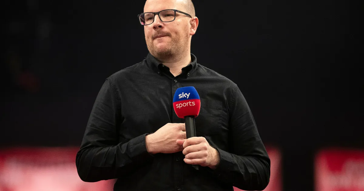 "I’m really anxious playing darts now" - Trauma of dartitis means Mark ...