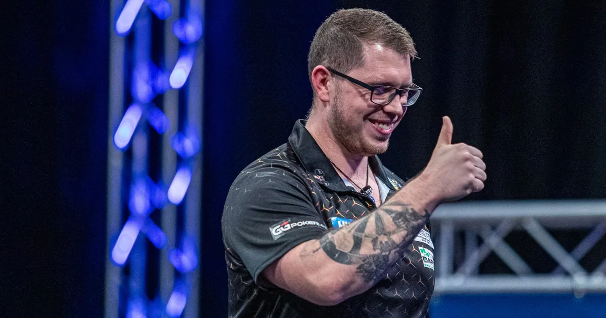 Nine-darters continue to come in Hildesheim! Lukas Wenig hits ...