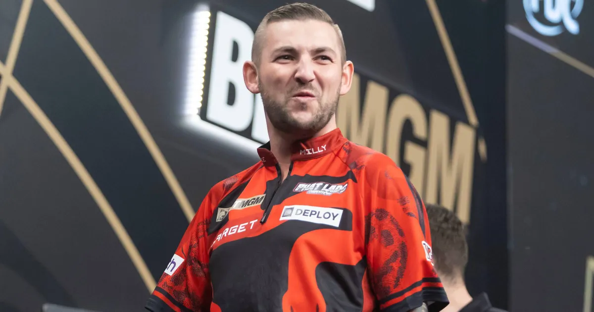 Nathan Aspinall wil van de nul af in de Premier League Darts ...