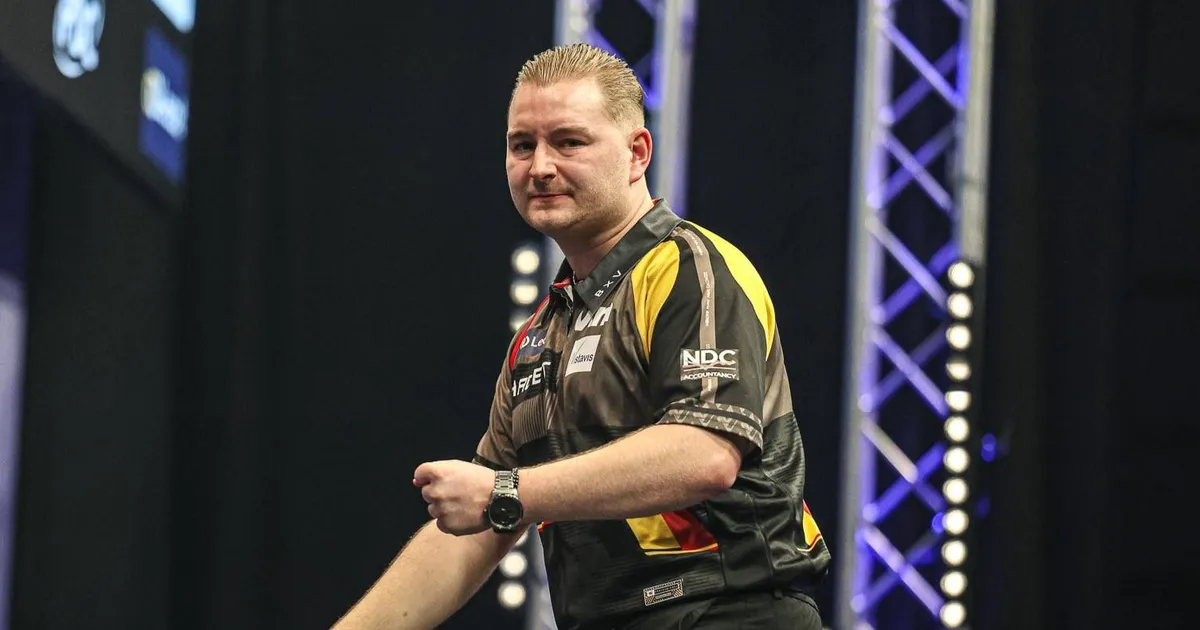 Dimitri Van den Bergh terug van weggeweest: “Respect voor Luke Littler ...