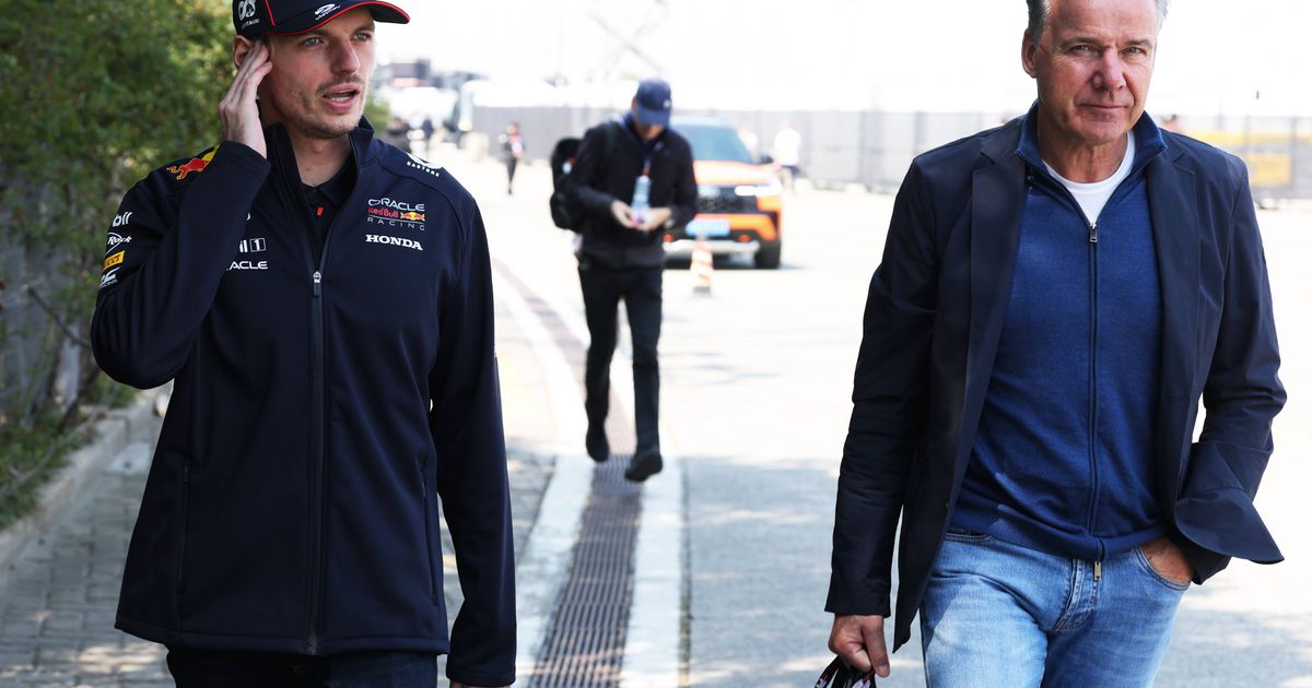 Manager Verstappen stelt voorwaarde aan loyaliteit Max bij Red Bull