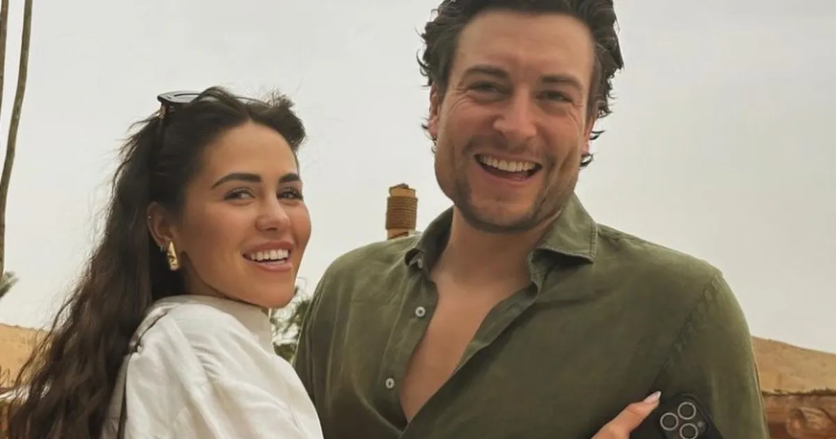 Viktor Verhulst ziet Sarah Puttemans afscheid nemen