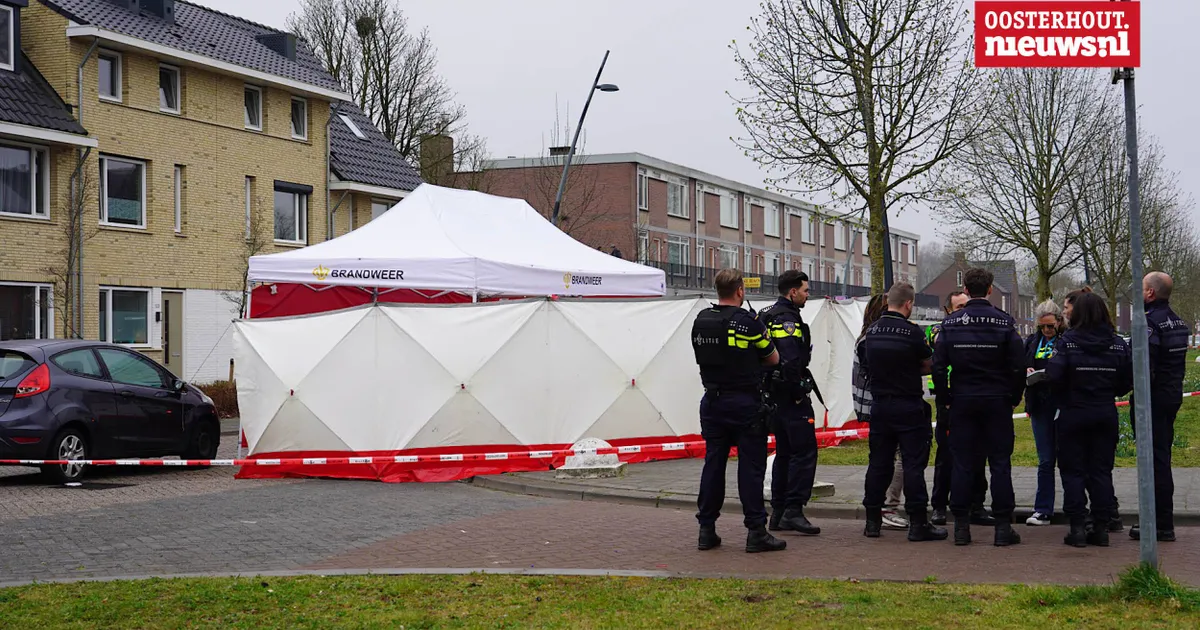 Politie onderzoekt dubbele moord, vergismoord wordt niet uitgesloten