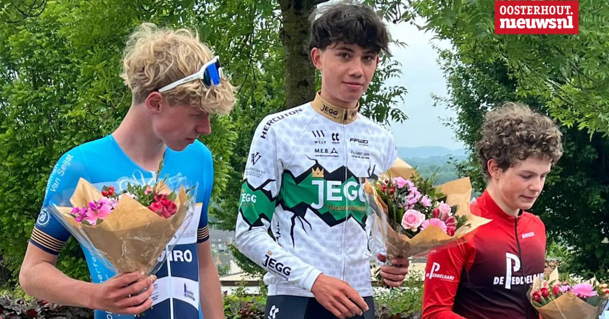 Adne Cappon (JEGG-SKIL-DJR) schrijft zware Bergomloop Simpelveld op ...