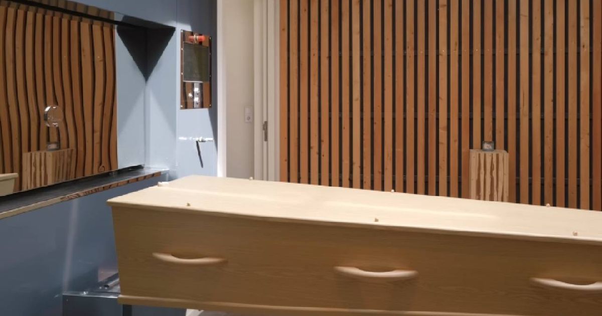 Begrafenisondernemer: Dit gebeurt er echt met de kist tijdens een crematie