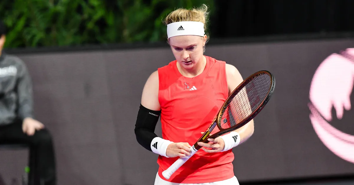 (VIDEO) Shock scenes as Francesca Jones collapses mid-match in Bogota ...
