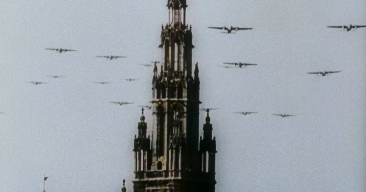 Indrukwekkende WOII-documentaire 'Britain and the Blitz' vanaf vandaag ...