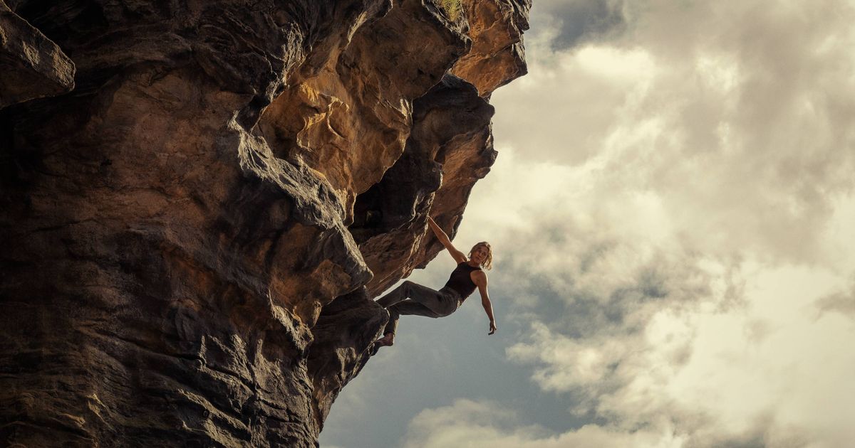 Netflix onthult eerste trailer van nieuwe thriller 'Apex' met Charlize ...