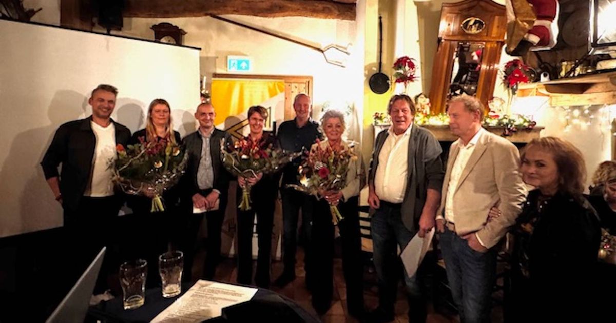 Feestavond van Aannemersbedrijf Hoek vol huldigingen én bijzonder ...