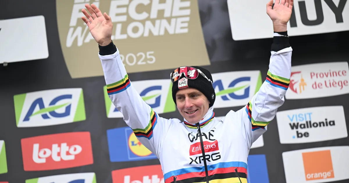 Tadej Pogacar breekt record met 73e WorldTour-overwinning na dominante ...