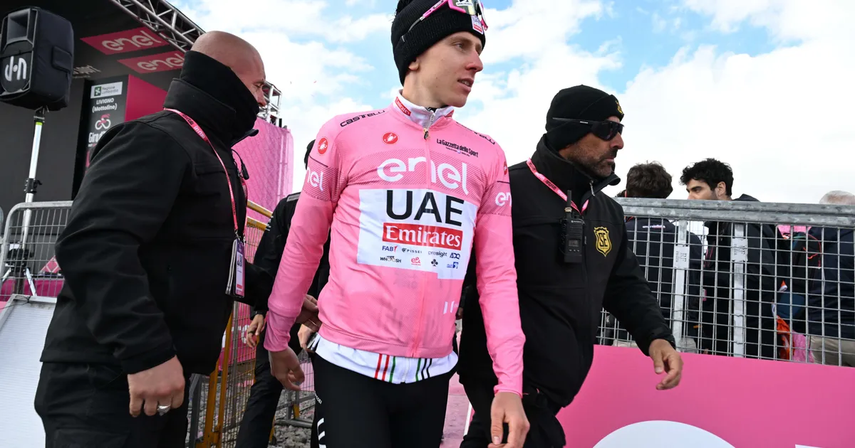 Geen Tadej Pogacar in Giro d'Italia 2025: “Goed voor de koers,” aldus ...