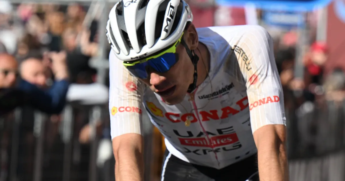 OFFICIEEL: Juan Ayuso tekent vijfjarig contract bij Lidl-Trek - "Verandering brengt altijd ...