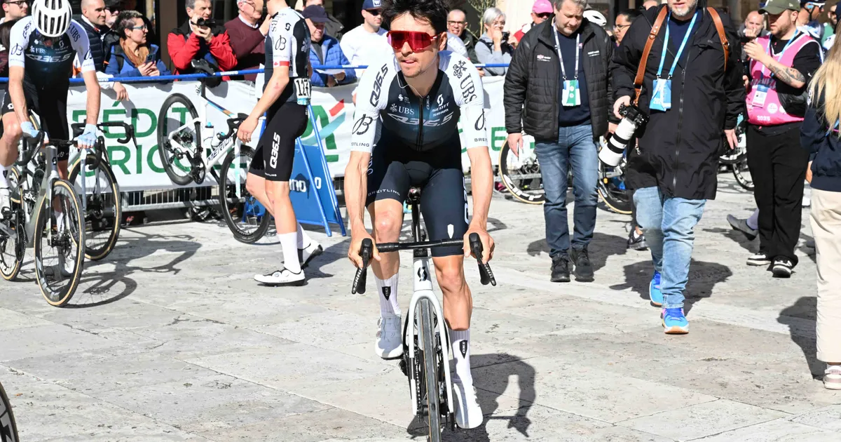 Pidcock thinks he knows why Van der Poel survived brutal Milan Sanremo ...