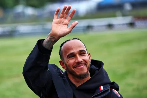 Hamilton names his favourite British GP memory