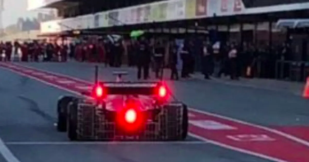 New rear-wing lights on Formula 1 cars in Barcelona!