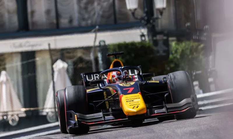 F2 Qualifying Results: Front row of the grid for Red Bull-juniors