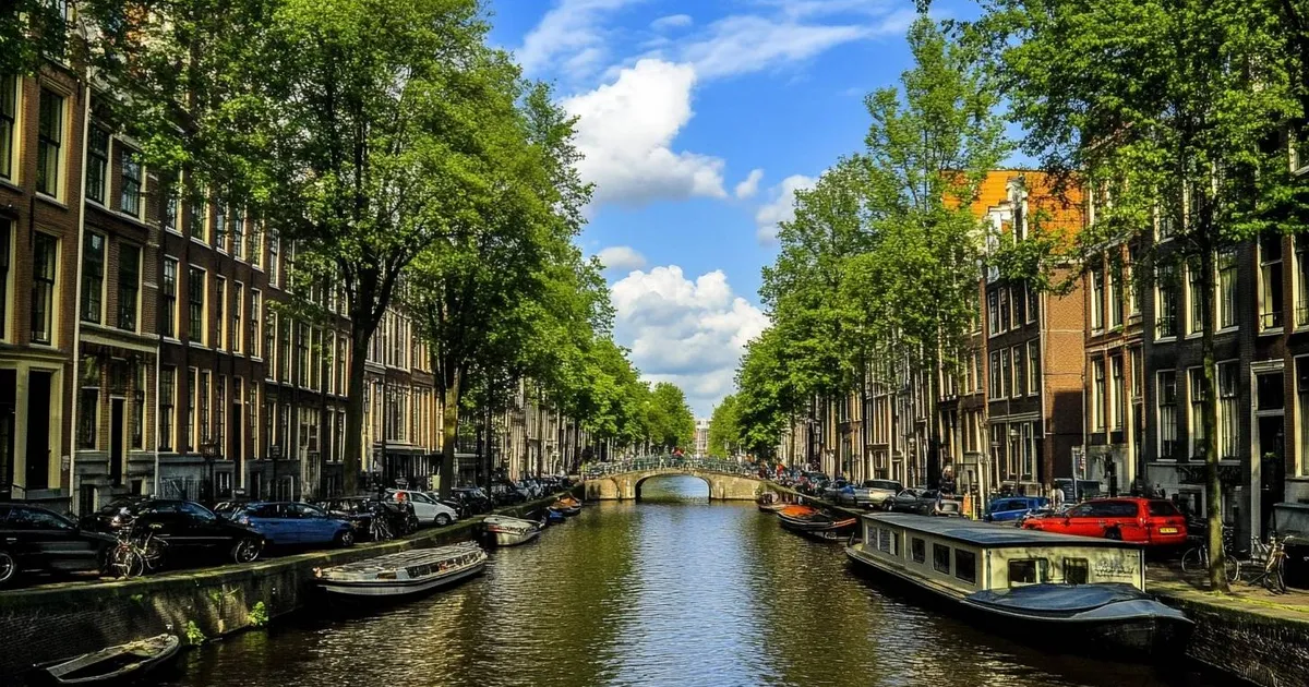 Prosus investeert miljarden in AI-lab in Amsterdam: Europa’s big tech ...