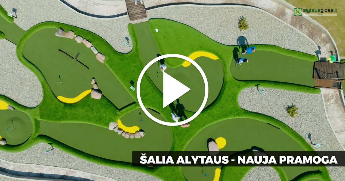 Pramogų parke „Tarzanija" atidarytas mini golfo laukas