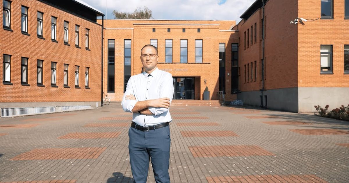Metų mokytojas Modestas Raudonis: „Klystam, džiaugiamės, mokomės ...