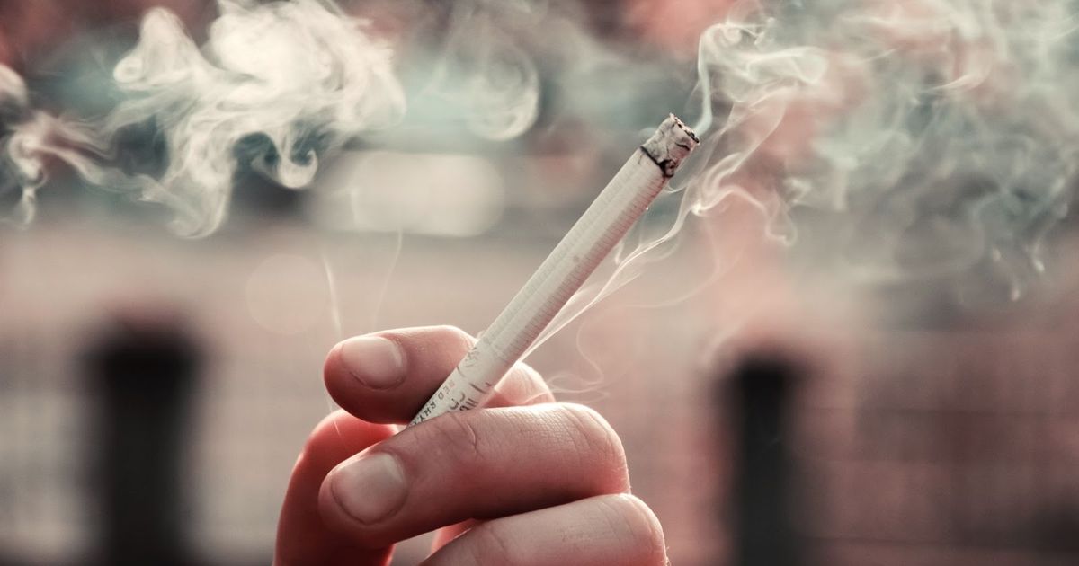 Rūkymas ir dantų sveikata: Ką reikia žinoti?