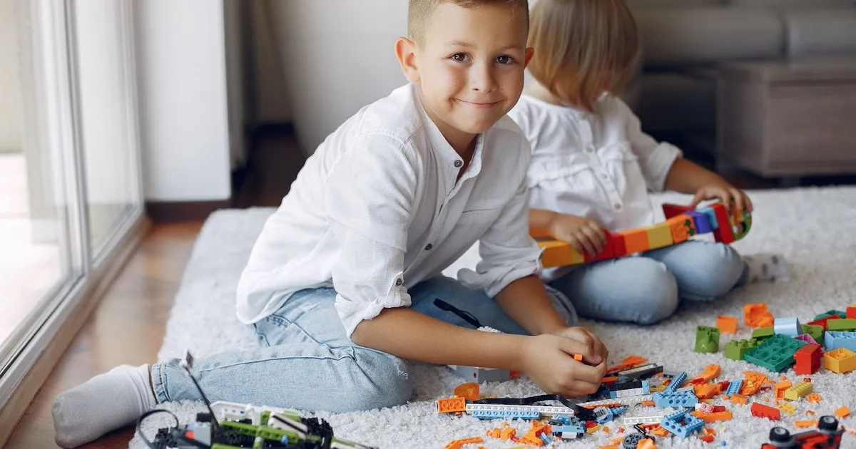 LEGO ir kiti populiarūs žaidimai, kuriuos verta išbandyti