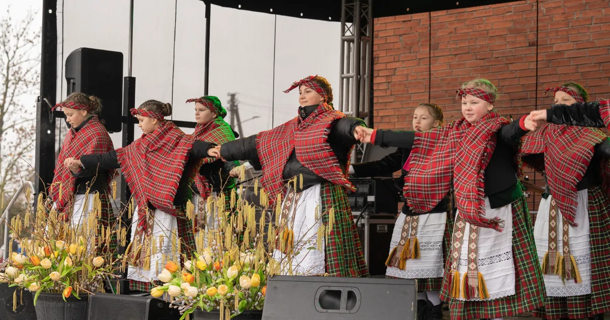 Simno kermošiuje pavasarį pasitiko šimtai lankytojų ir dalyvių