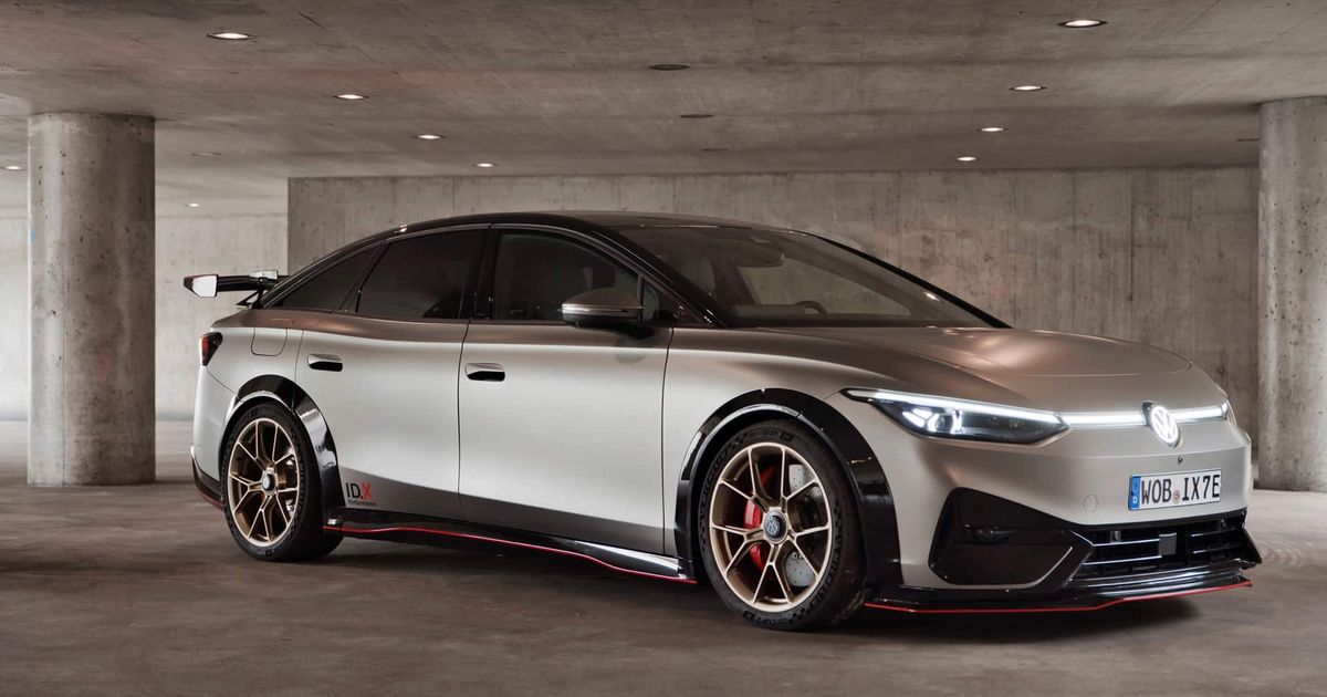 Volkswagen ID.X Performance: la berlina elettrica cambia volto