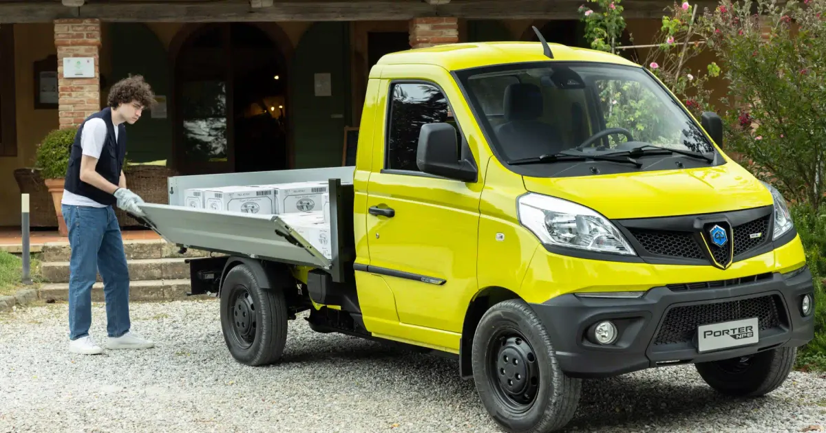 Piaggio Porter NPE: il nuovo city truck elettrico che costa il 30% in ...