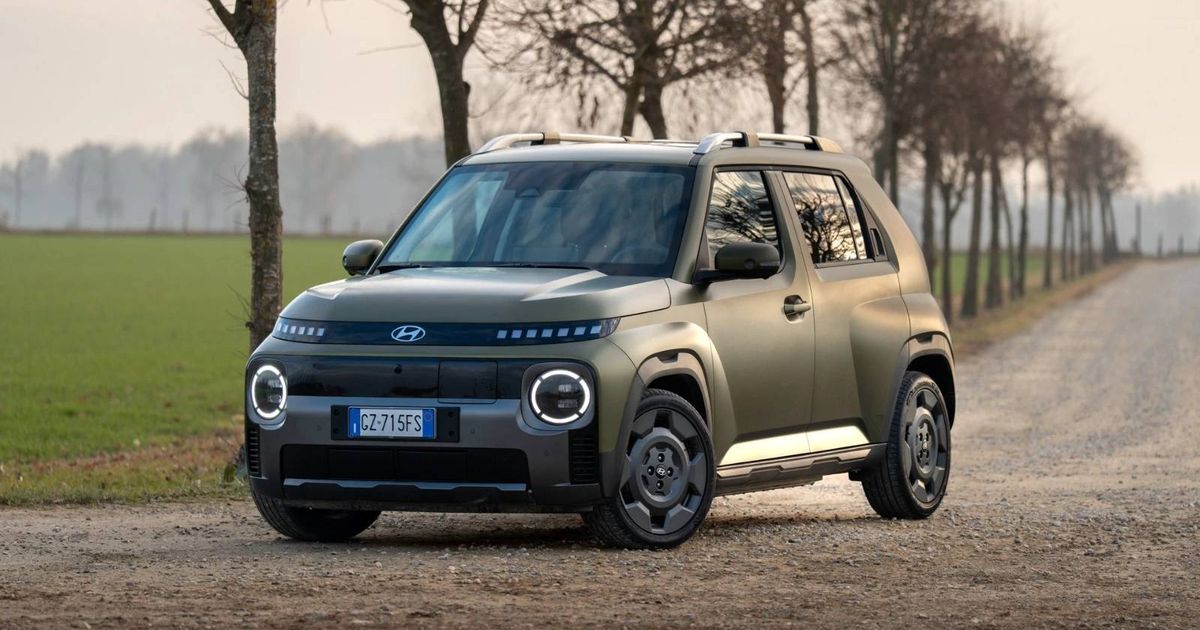 Prova Hyundai Inster Cross: l'elettrica che gioca a fare il SUV in ...
