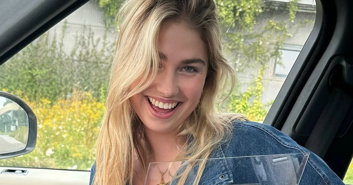 'Roxy Dekker weer vrijgezel?' Roxy reageert op gerucht en maakt korte ...