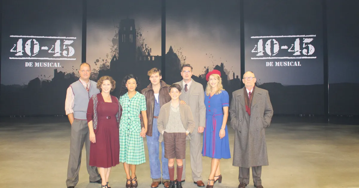 Interview van René Hazeleger met Babette van Veen en Kees Boot 40-45 de Musical