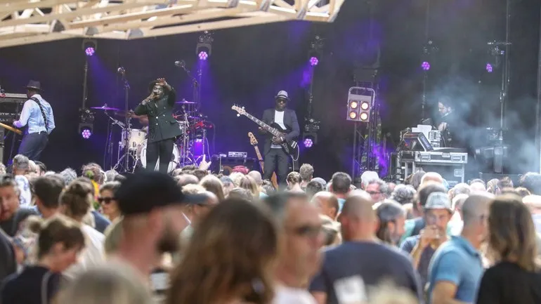 Festivalgangers maken 'muzikale ontdekkingsreis' op Beverwijkse Young Art