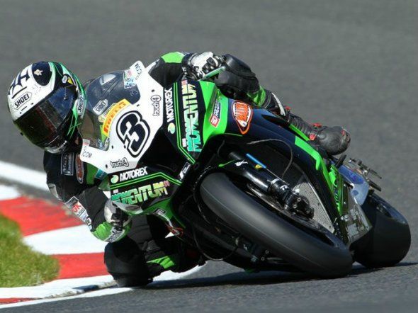 BSB: Stuart Easton esalta la Kawasaki a Oulton Park