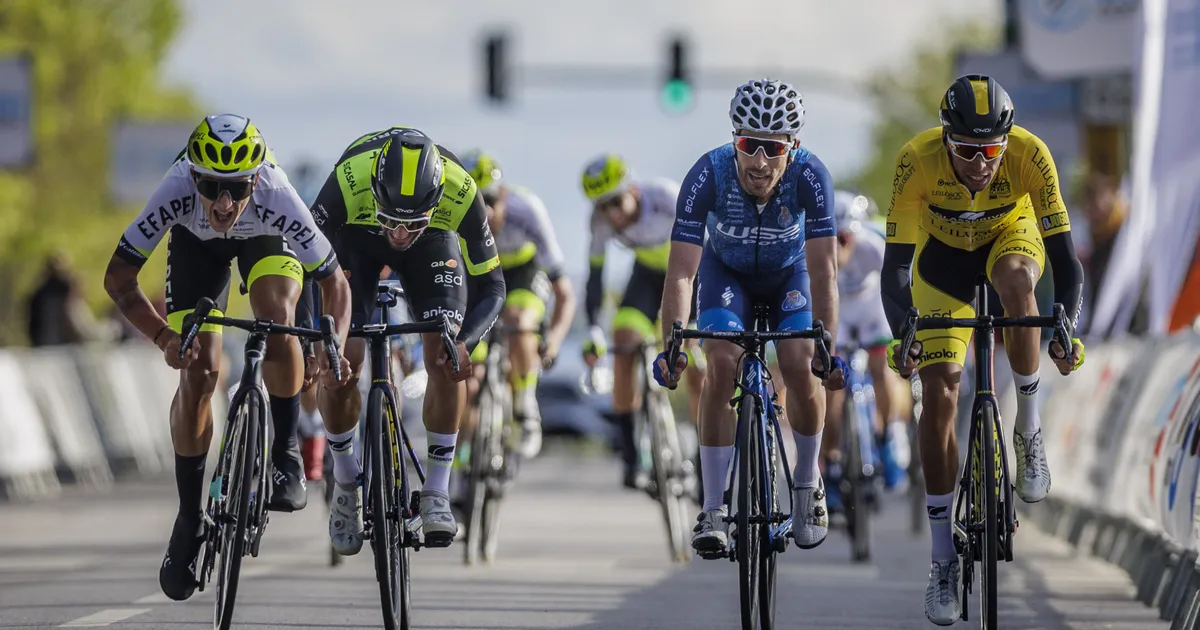 "The riders were instructed on the methods of introducing the doping ...