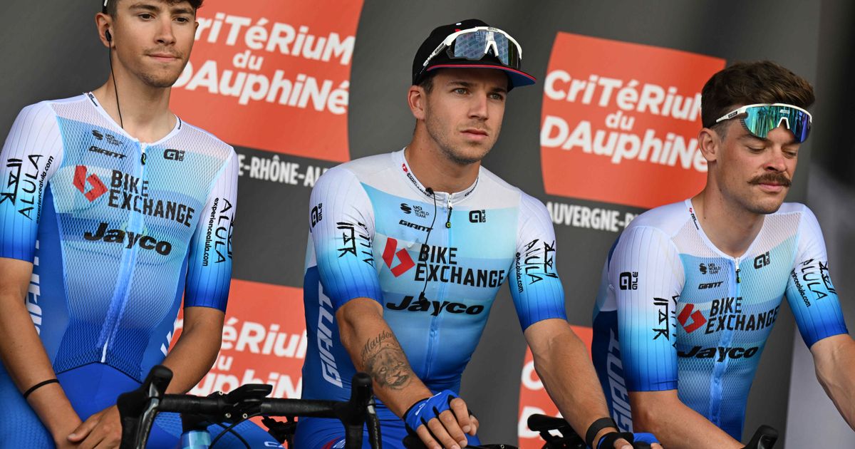 Mark Cavendish "is smarter than everyone in the peloton" - Dylan ...