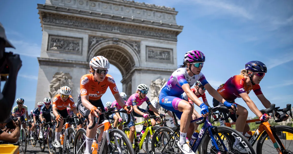 Julie Bego wins women's Junior World title as riders take on road race ...
