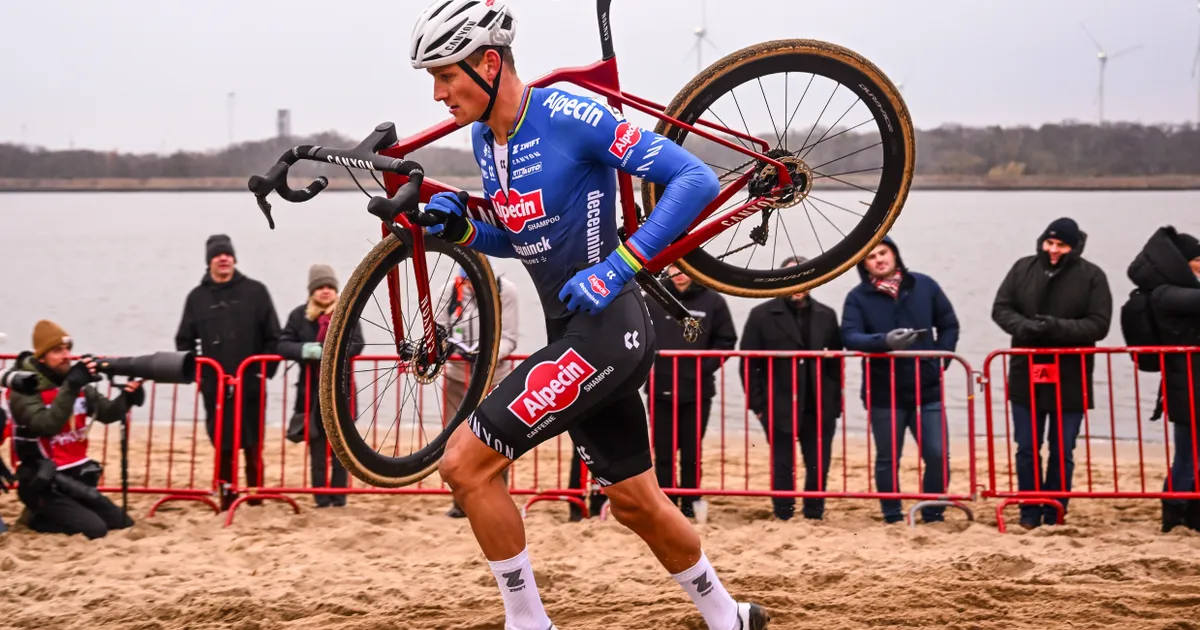 Raphaël Mouton wins inaugural Gravel Beach Race that featured no gravel ...