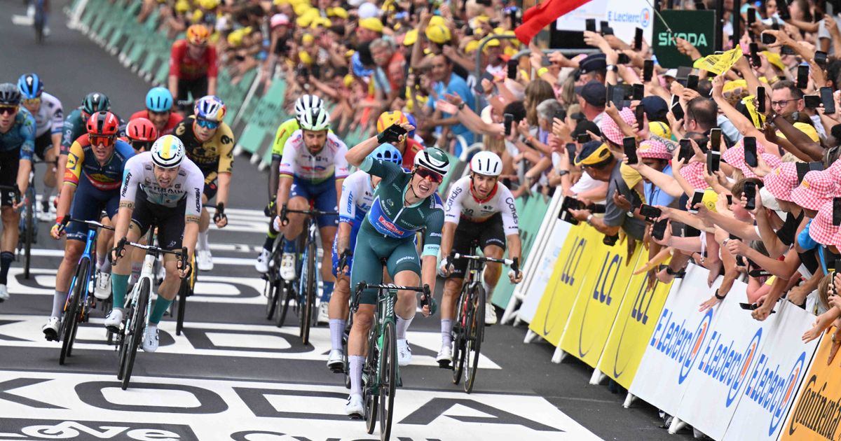 Jasper Philipsen sprints to victory at Paris-Chauny for 14th win of the ...