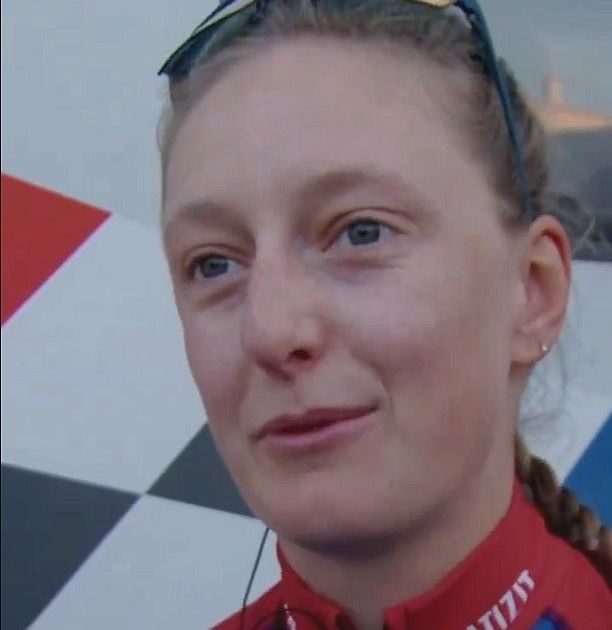 "I just thought 'OK, ride the tempo... Don't look back'" - Cedrine ...